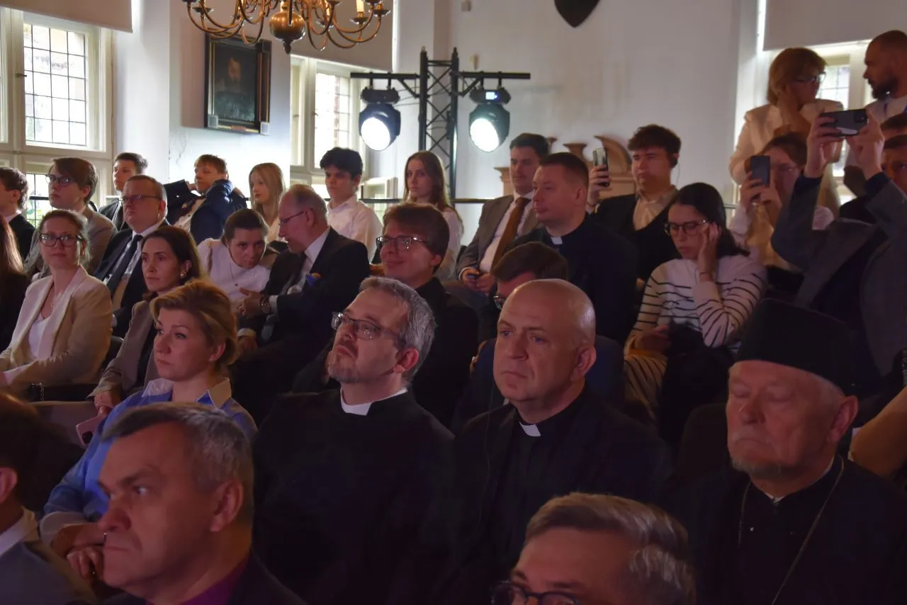 Bp Marcin Hintz uczestnikiem Colloquium Charitativum Novum w Toruniu ...